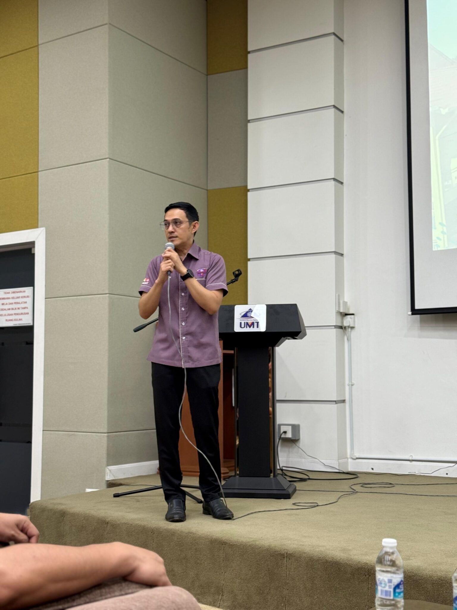SESI KOLEJ KEDIAMAN BERSAMA PELAJAR BAHARU ASASI DAN DIPLOMA 2025/2026 ...
